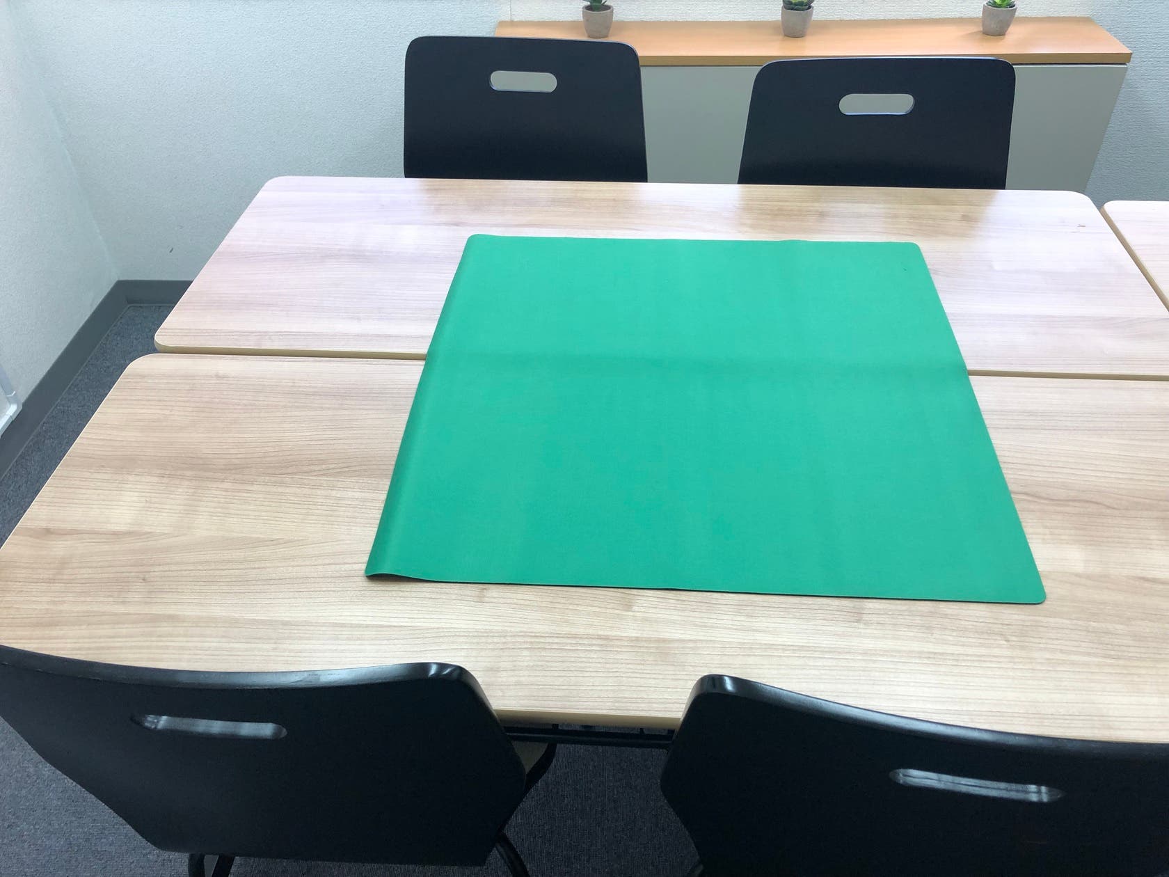 当日予約20%OFF!／🚃新橋駅徒歩１分20秒！／会議・テレワーク／📷撮影／🍔飲食可🧋／【nikotto room新橋】の写真17