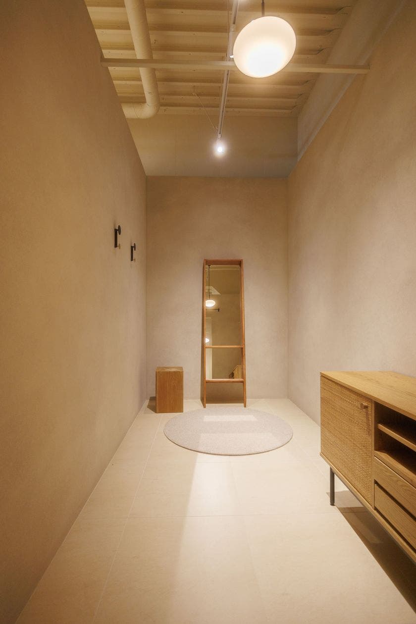 【表参道駅7分】カフェ併設230㎡ワンフロアー路面スペース、ポップアップ、コスメ、ギャラリー、展示会に最適の写真6