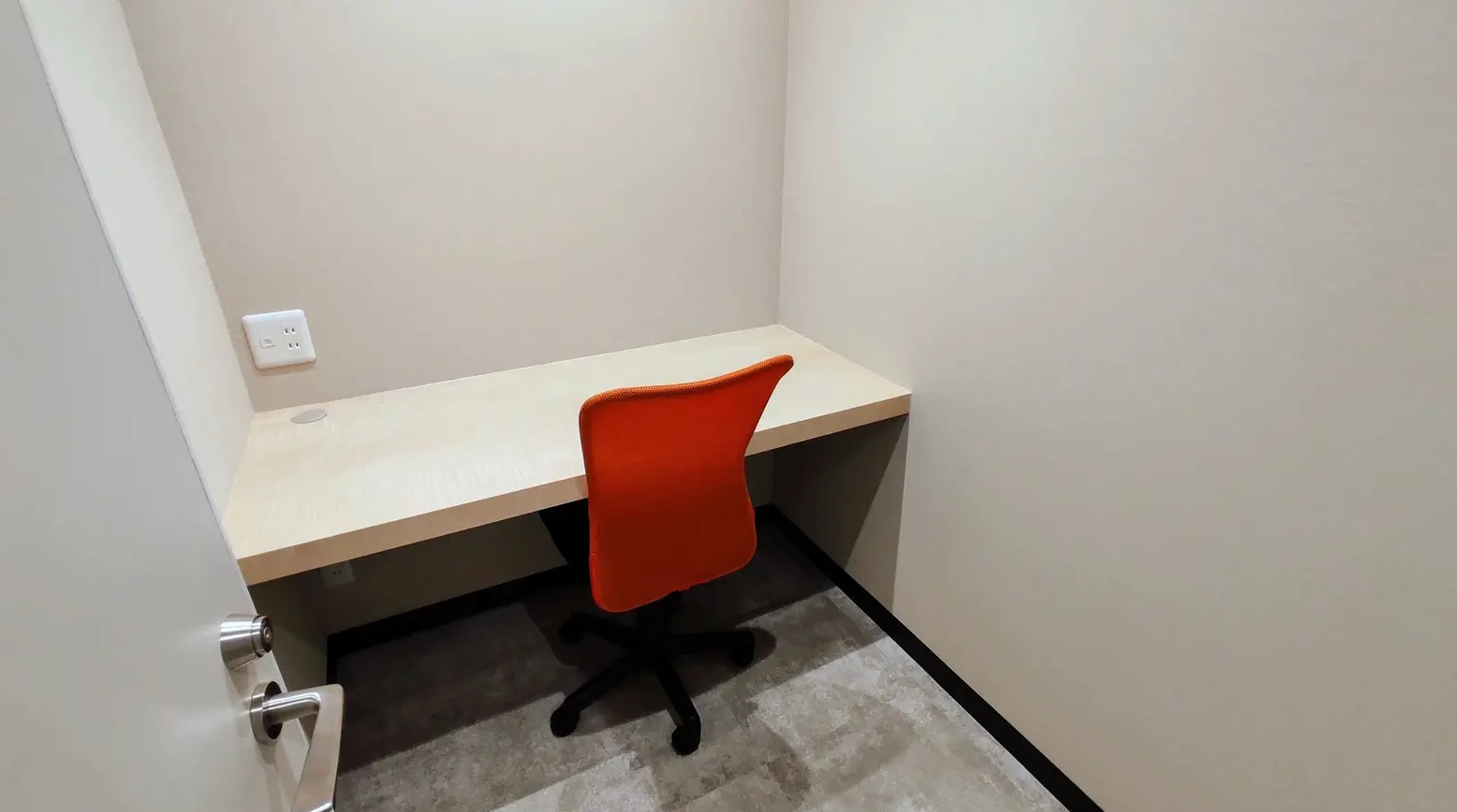 【勉強できる場所】個室＆自習スペースのおすすめTOP20｜集中できる環境・WiFi完備