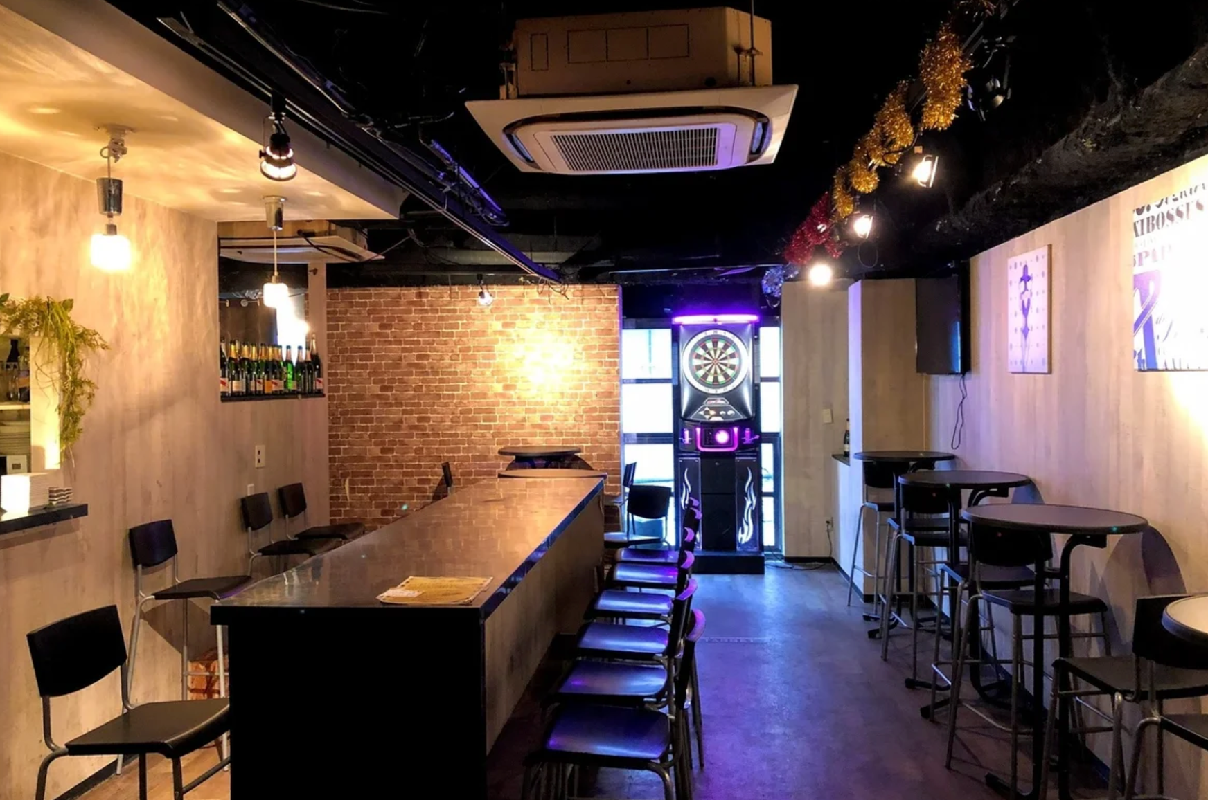 【ダーツができるレンタルスペース】おすすめTOP20｜個室完備・貸切で練習やパーティーに！