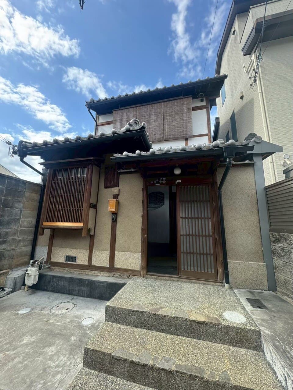 arisumi株式会社