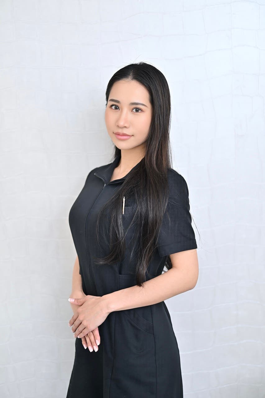 日高茜